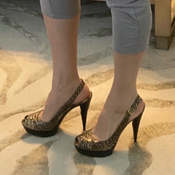 Stuart Weitzman | Shoes | Stuart Weitzman Animal Print Platform Heels ...